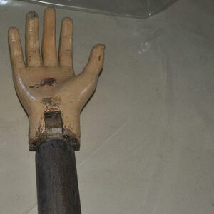 Fragmento de santo de roca – Brasiliana Museus